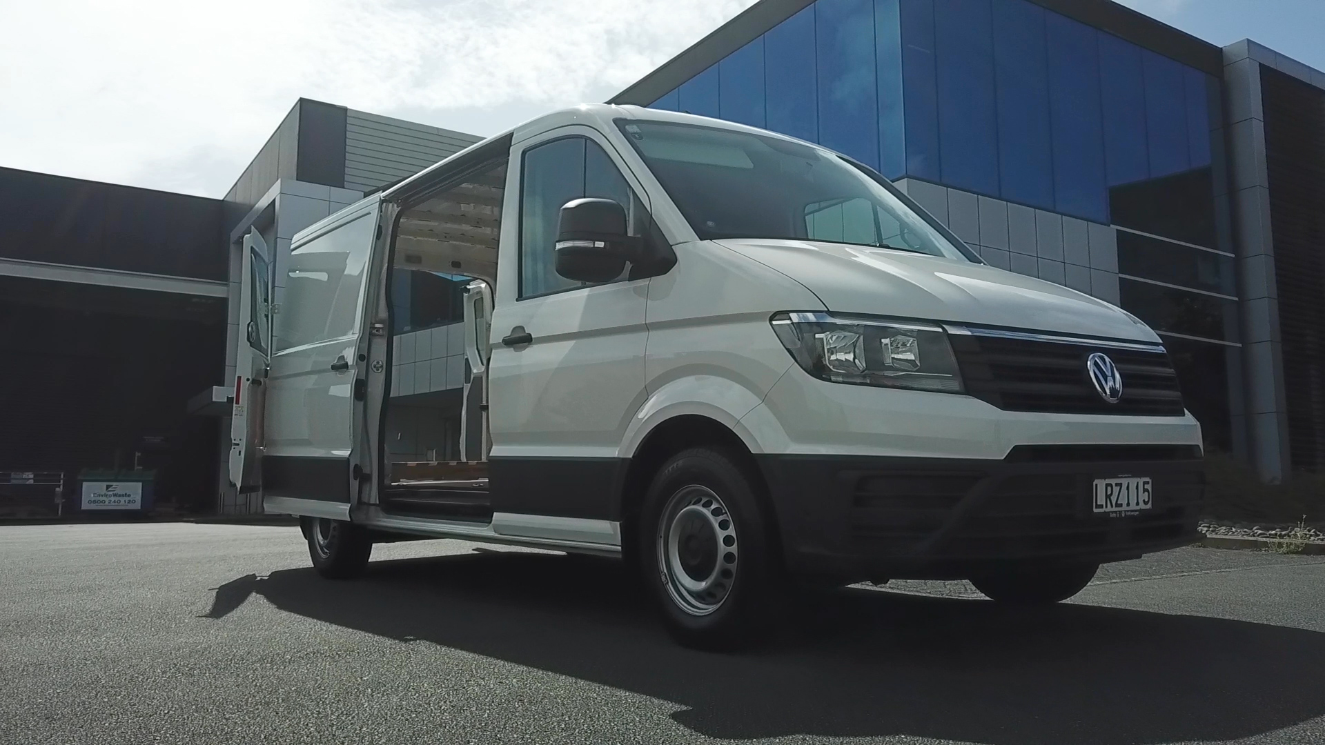2019 Volkswagen Crafter Video Road Review | DEMM Engineering and ...