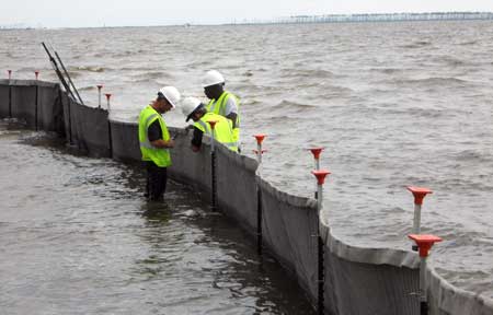 Oil spill clean-up technology now available | DEMM Engineering and ...